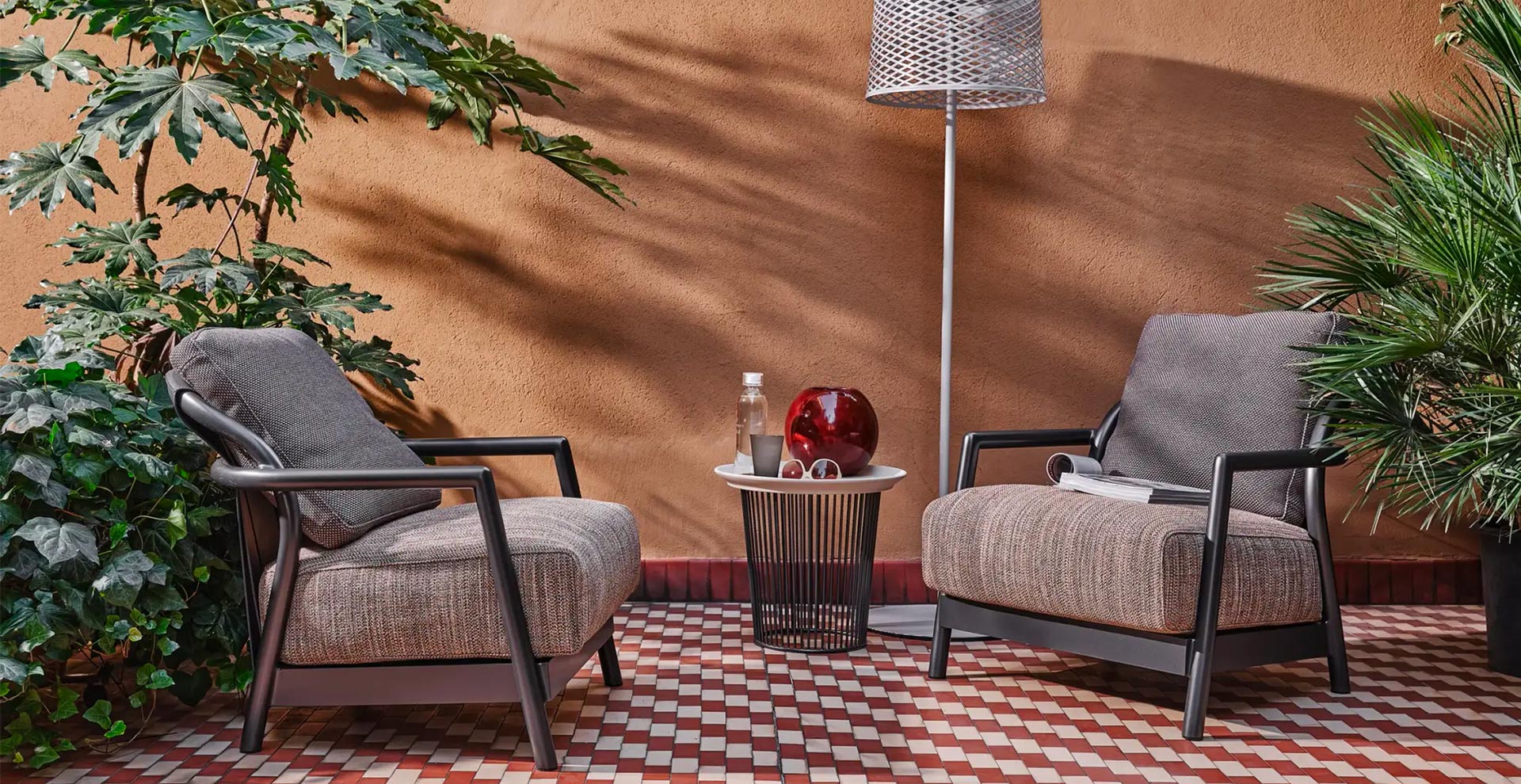 Berry outdoor Flexform - berry outdoor flexform - outdoor low table berry outdoor flexform ...